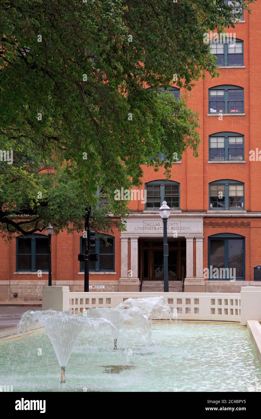 Dealey Plaza & The Sixth Floor Museum, Dallas, Texas, USA Stock Photo ...