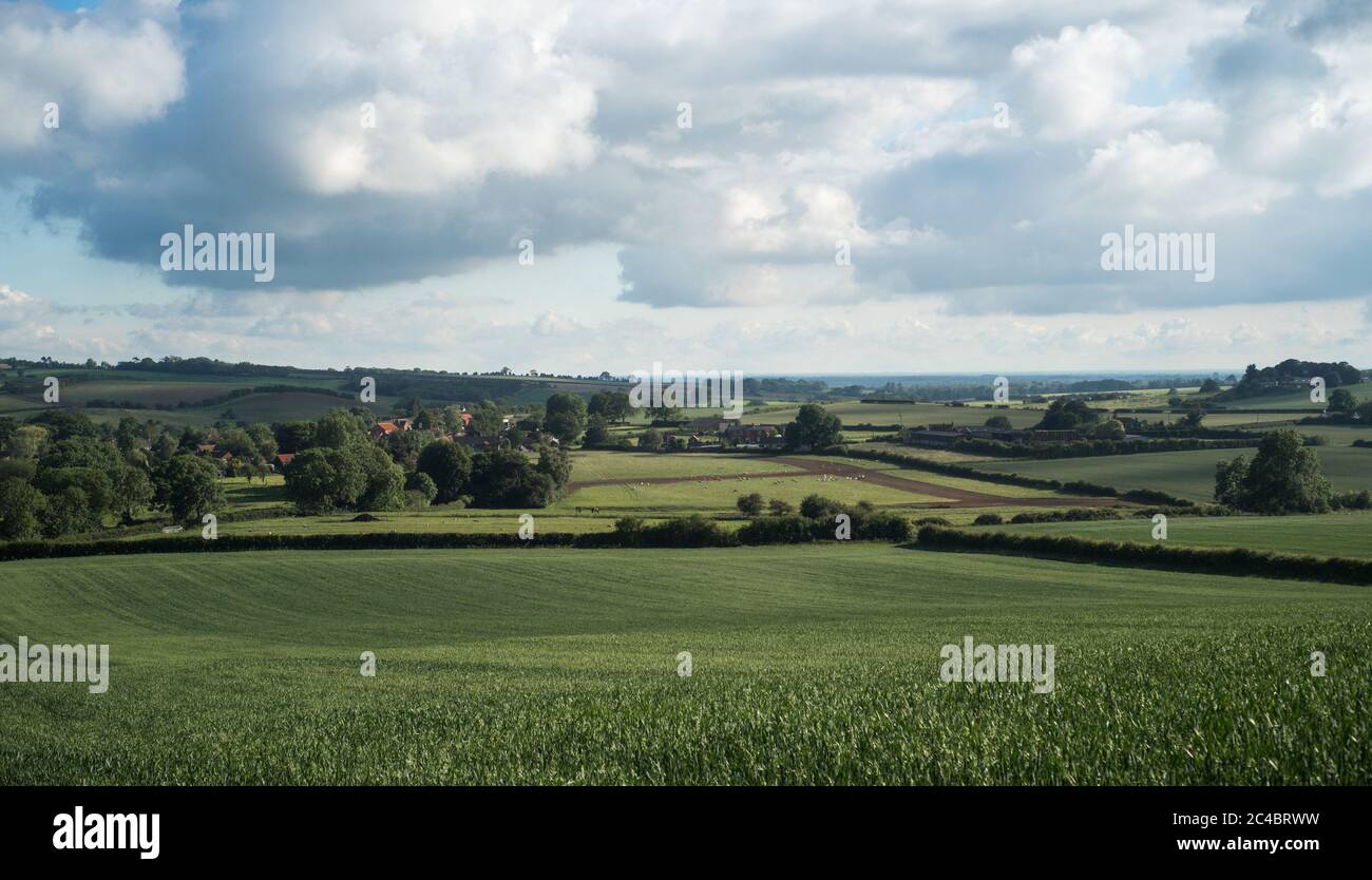 Farms in english countryside hi-res stock photography and images - Alamy