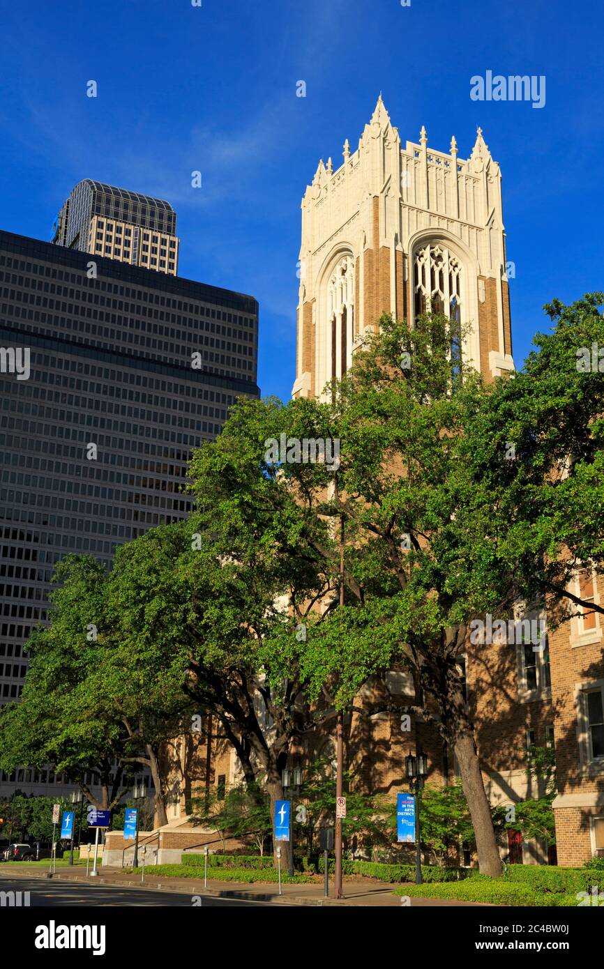 Downtown dallas church hi-res stock photography and images - Alamy