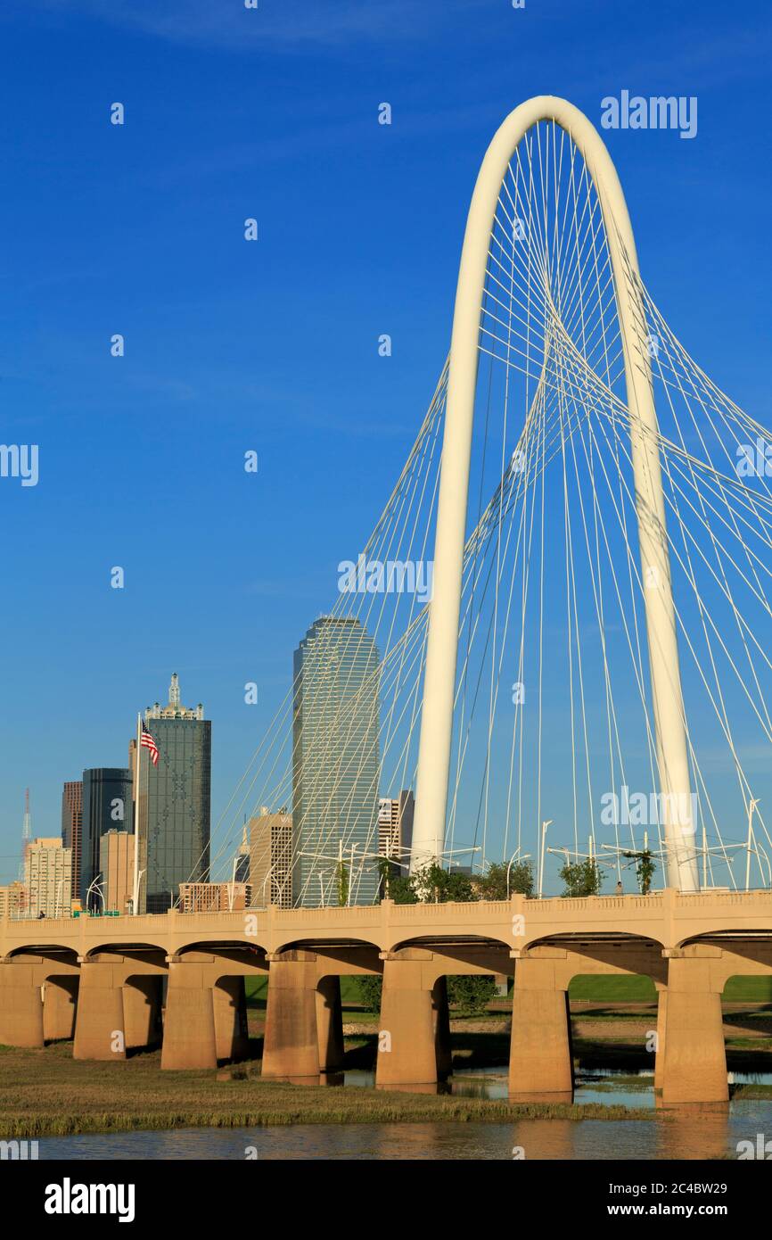 The Margaret Hunt Hill Bridge, Dallas, Texas, USA Stock Photo - Alamy
