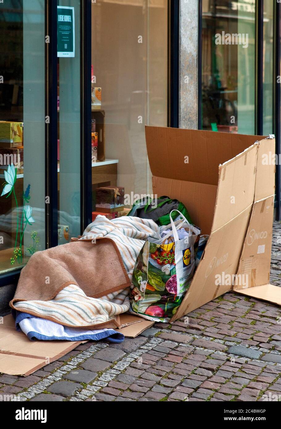 Inner city poverty hi-res stock photography and images - Alamy