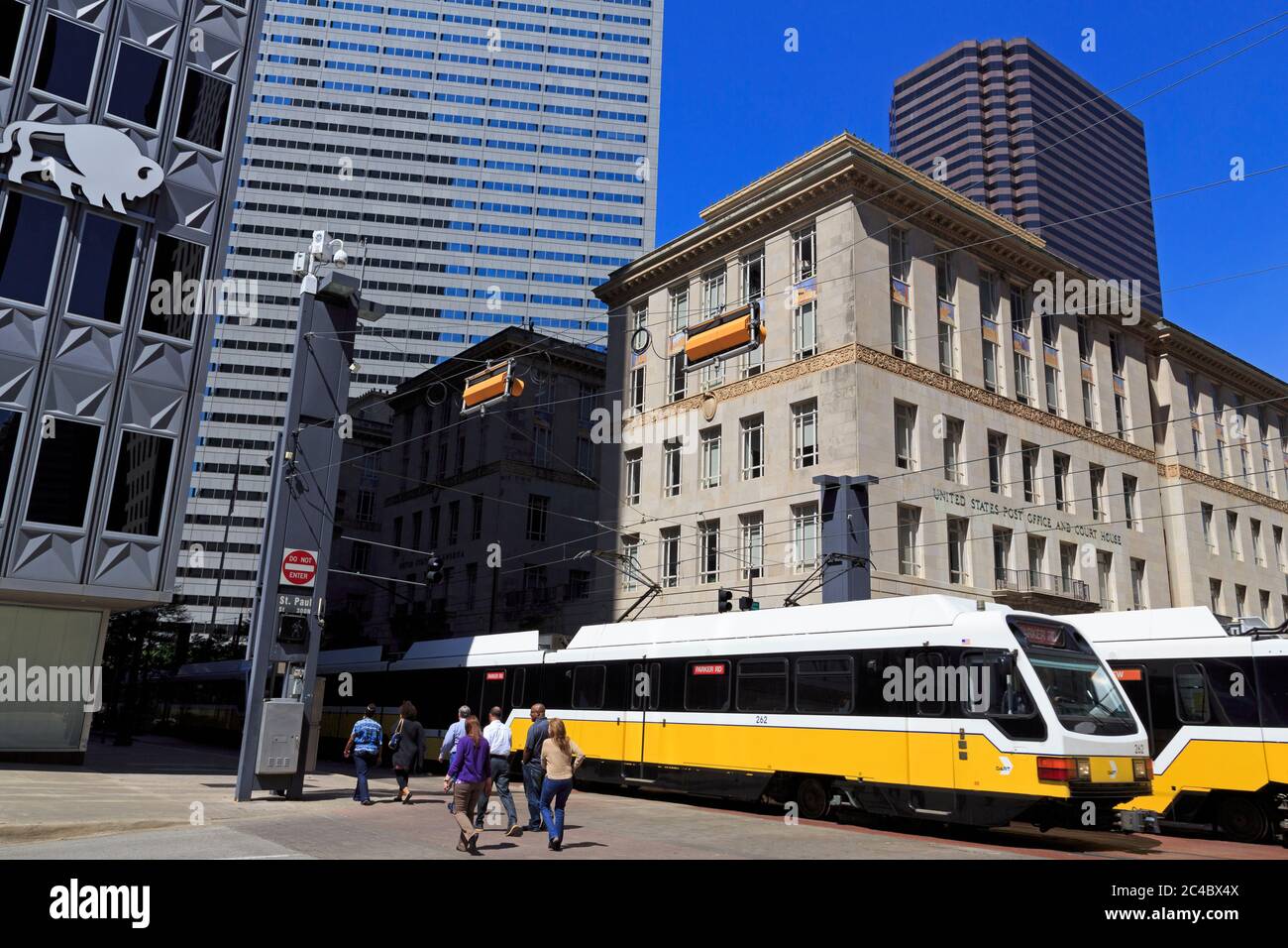 Downtown dallas dart train hi-res stock photography and images - Alamy