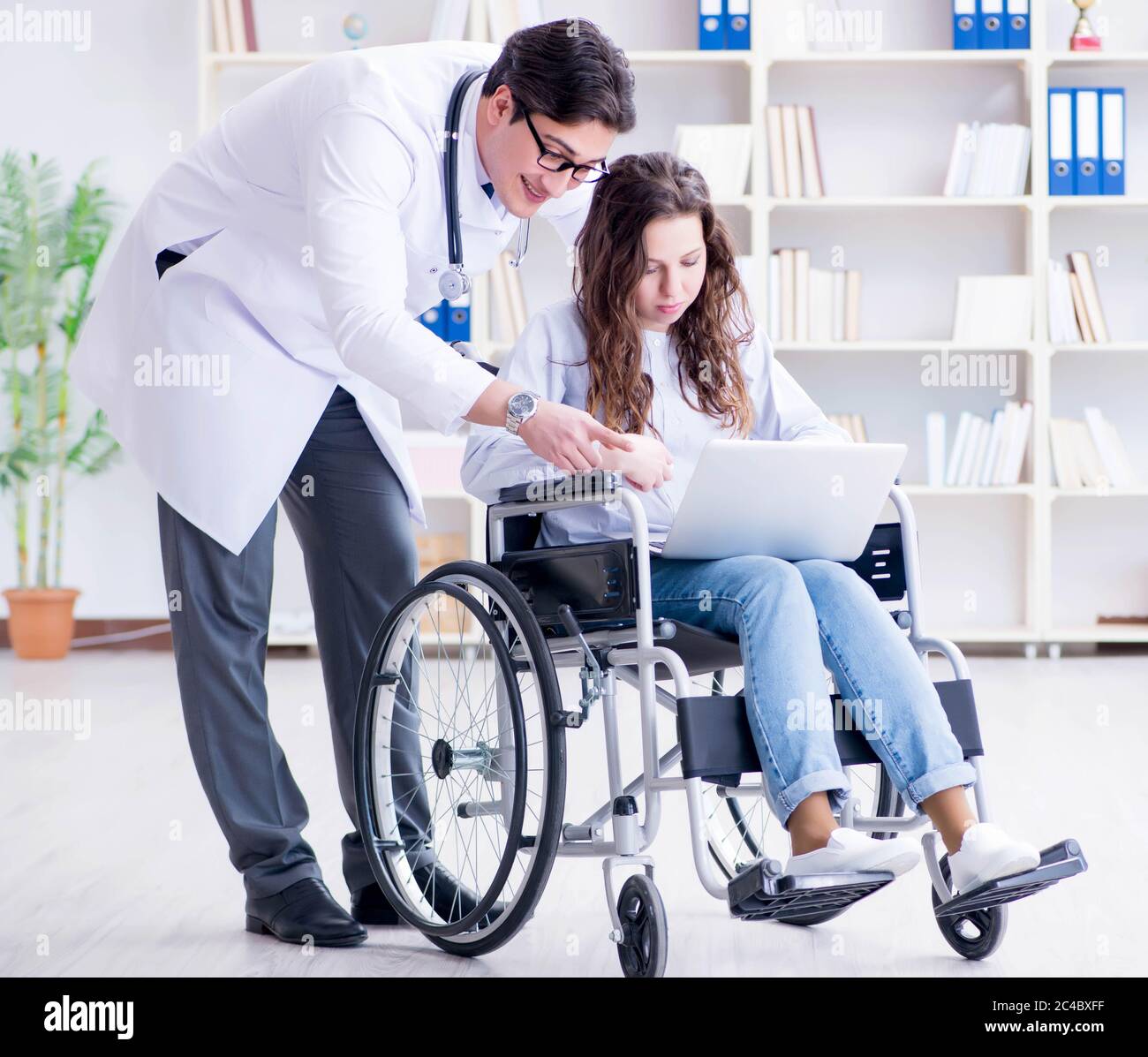 Spinal injury checkup accident hi-res stock photography and images - Alamy