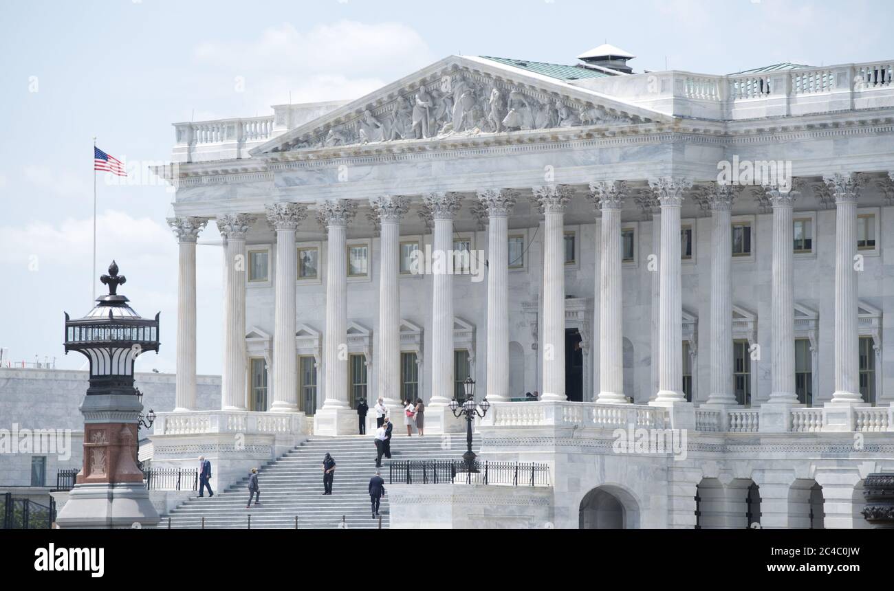 A view of the United States Capitol Stock Photo - Alamy