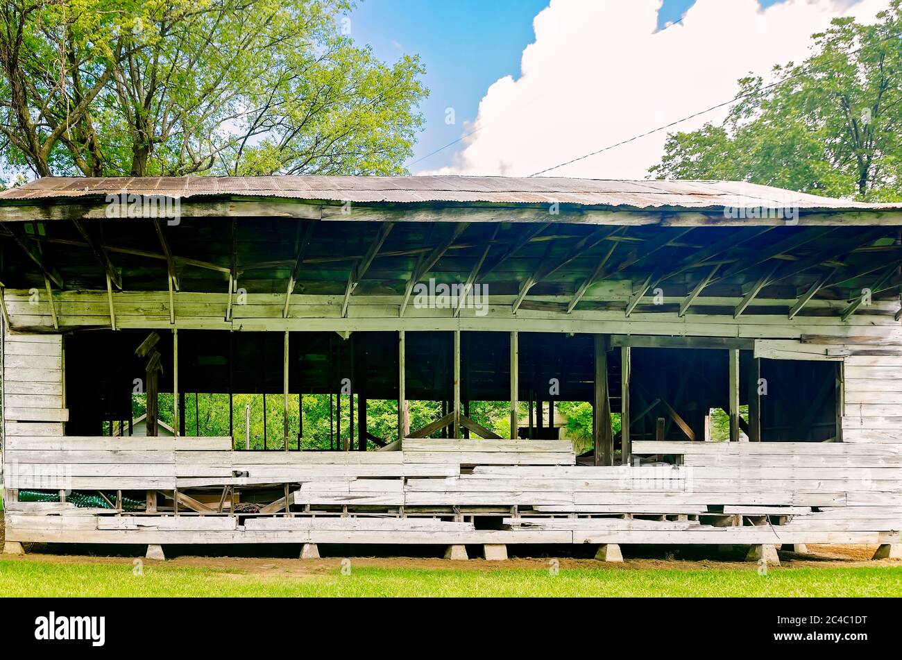 25 acre farm hi-res stock photography and images - Alamy