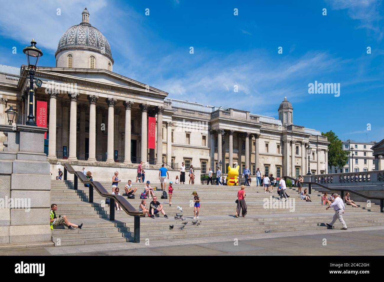 The famous Trafalgar Square and the National Gallery on a beautiful ...
