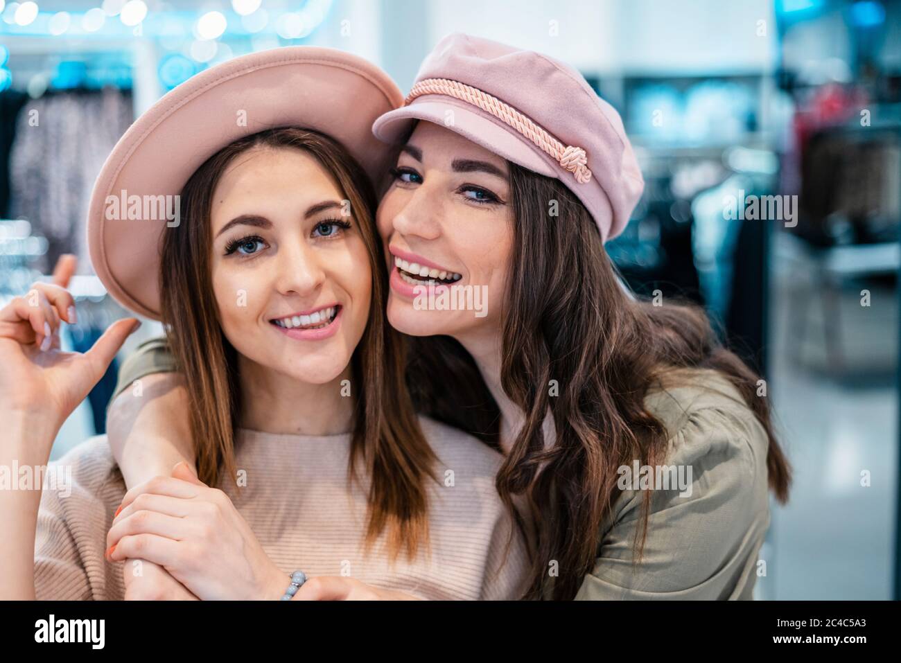 Girls market purchases hi-res stock photography and images - Alamy