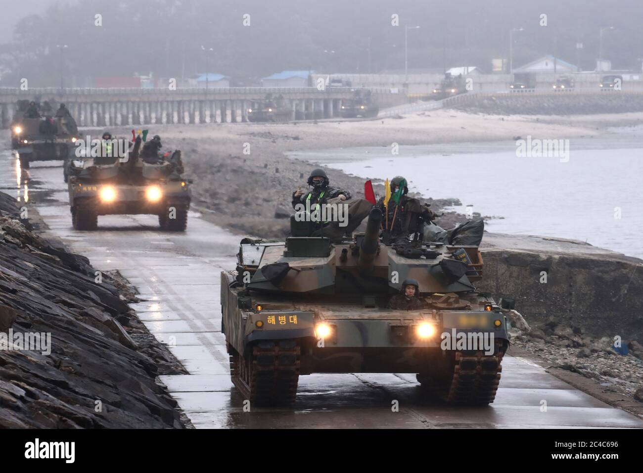 26th June, 2020. K9 howitzers, K1E1 tanks in drill Marines aboard K9 Thunder self-propelled ...