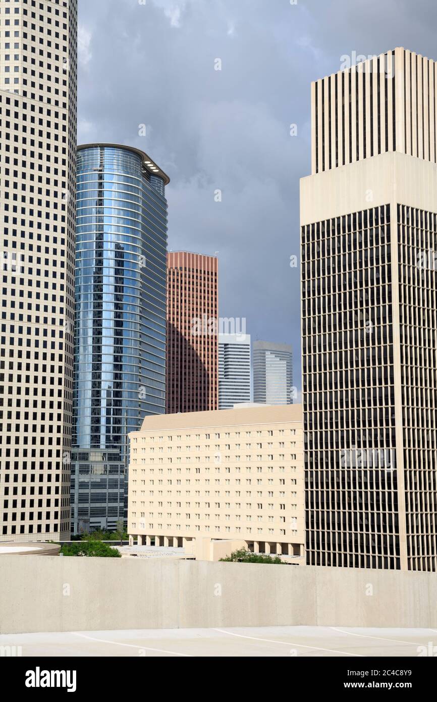 Houston downtown district hi-res stock photography and images - Alamy
