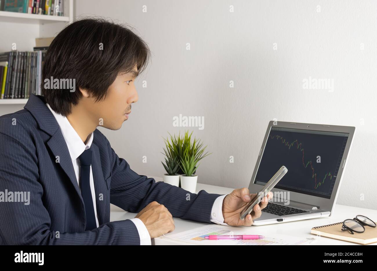 Korean market trader hi-res stock photography and images - Alamy