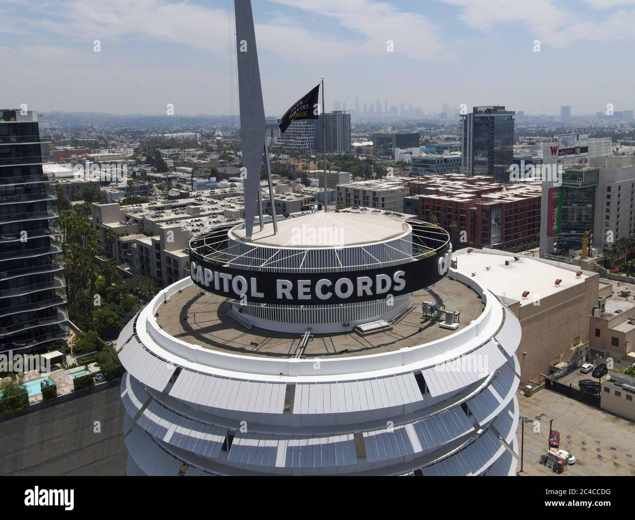 Capitol record building hi-res stock photography and images - Alamy