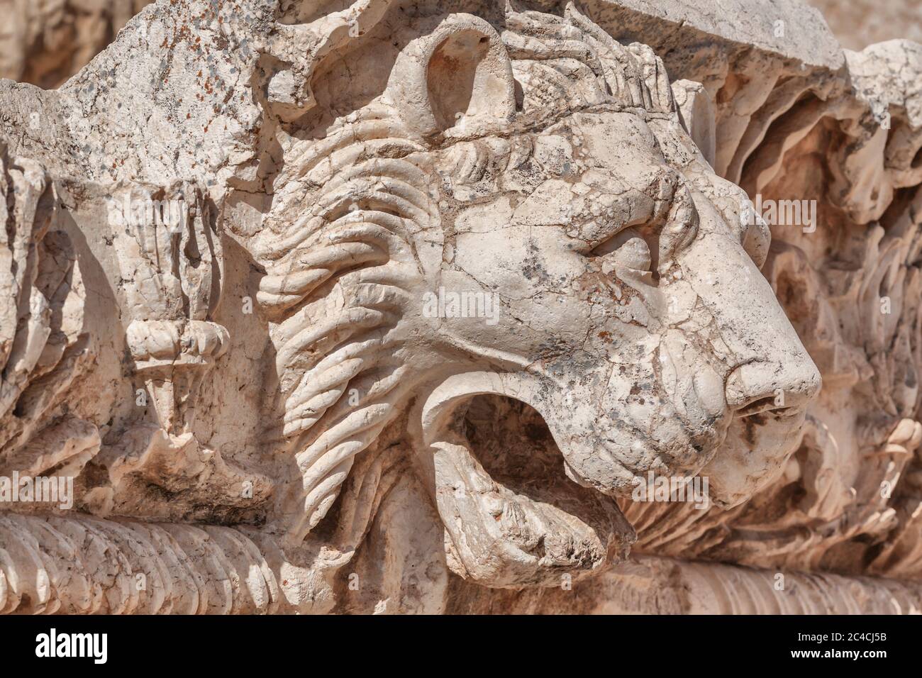 Jupiter head statue hi-res stock photography and images - Alamy