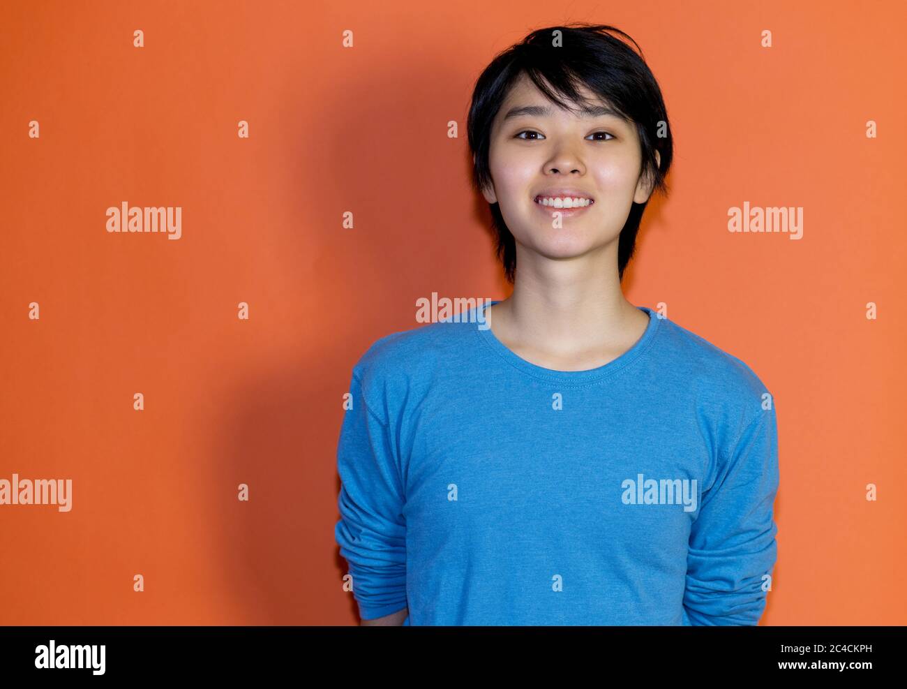 Laughing chinese hi-res stock photography and images - Alamy