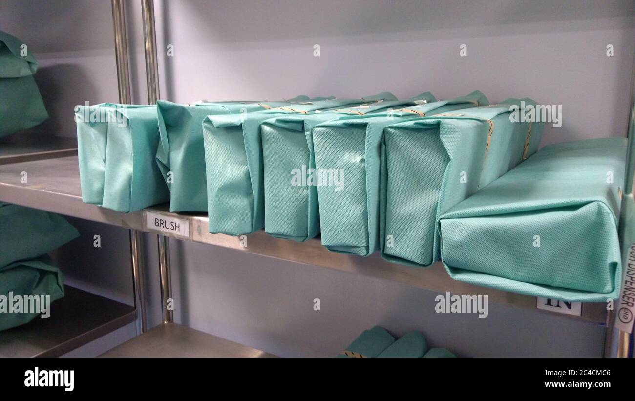 Sterilization wrap hi-res stock photography and images - Alamy