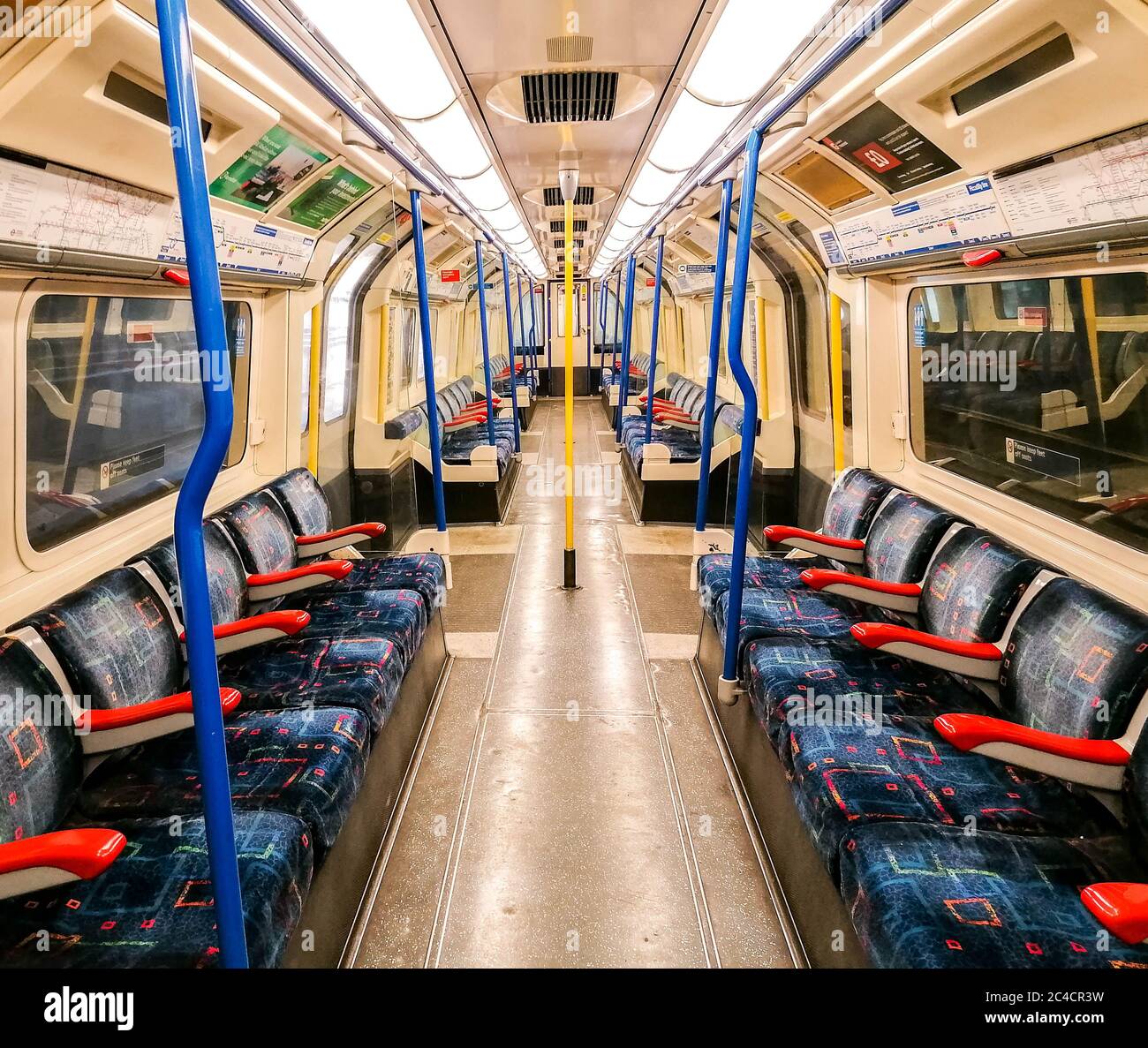 London underground system hi-res stock photography and images - Alamy