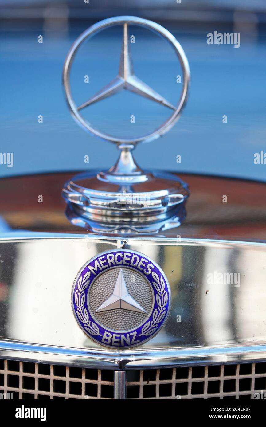 Mercedes star, Mercedes-Benz, oldtimer, Germany Stock Photo - Alamy