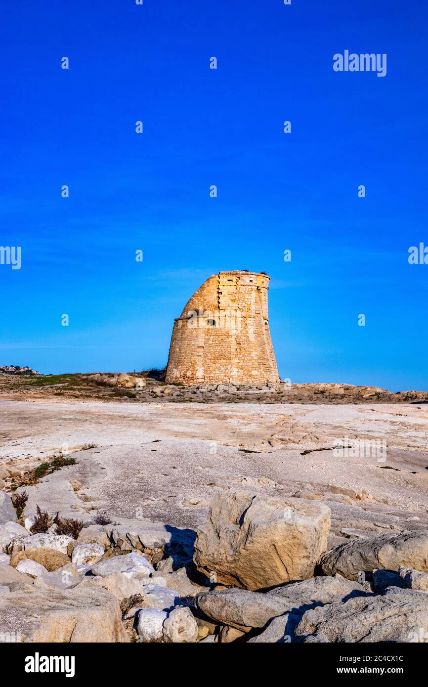 Italy the tower miggiano hi-res stock photography and images - Alamy