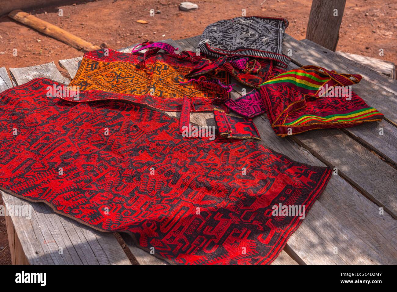 Bolivian textiles hi-res stock photography and images - Alamy