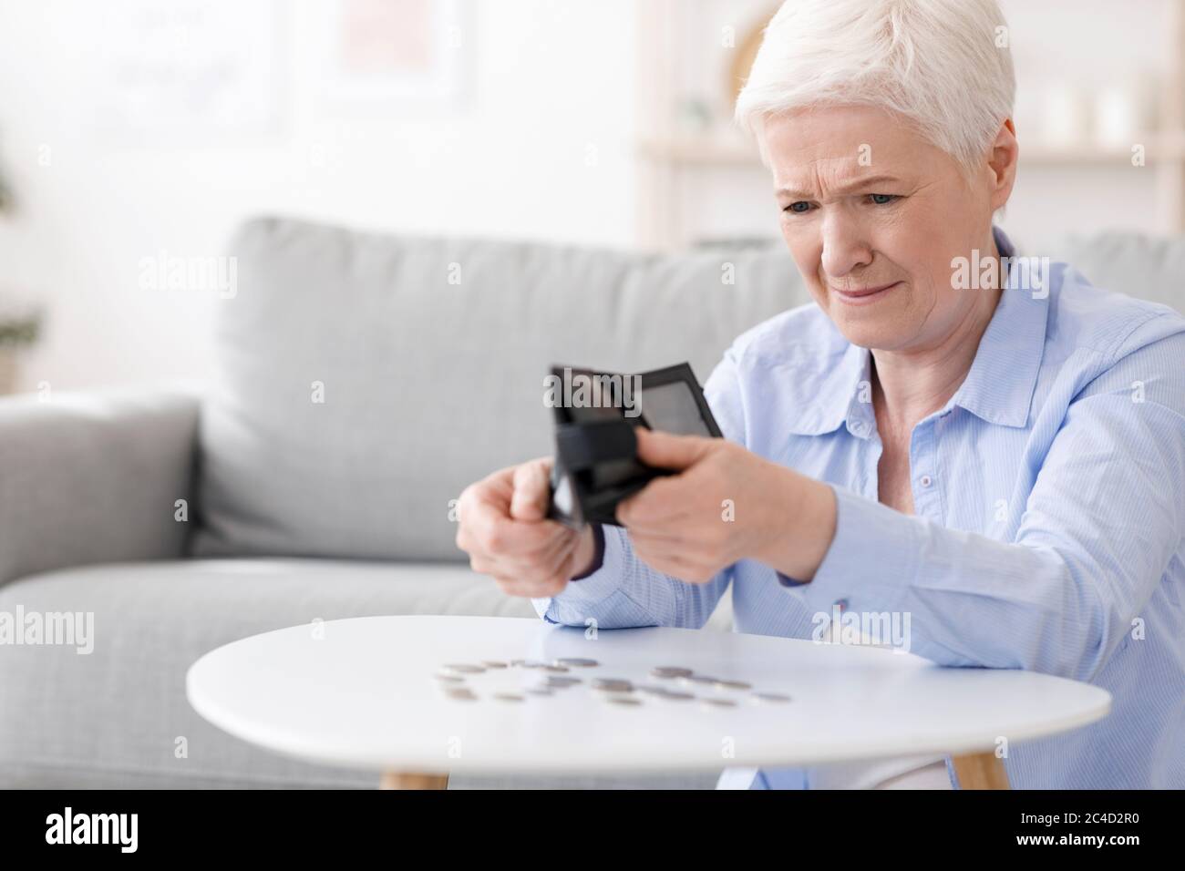 Woman desperate money hi-res stock photography and images - Alamy