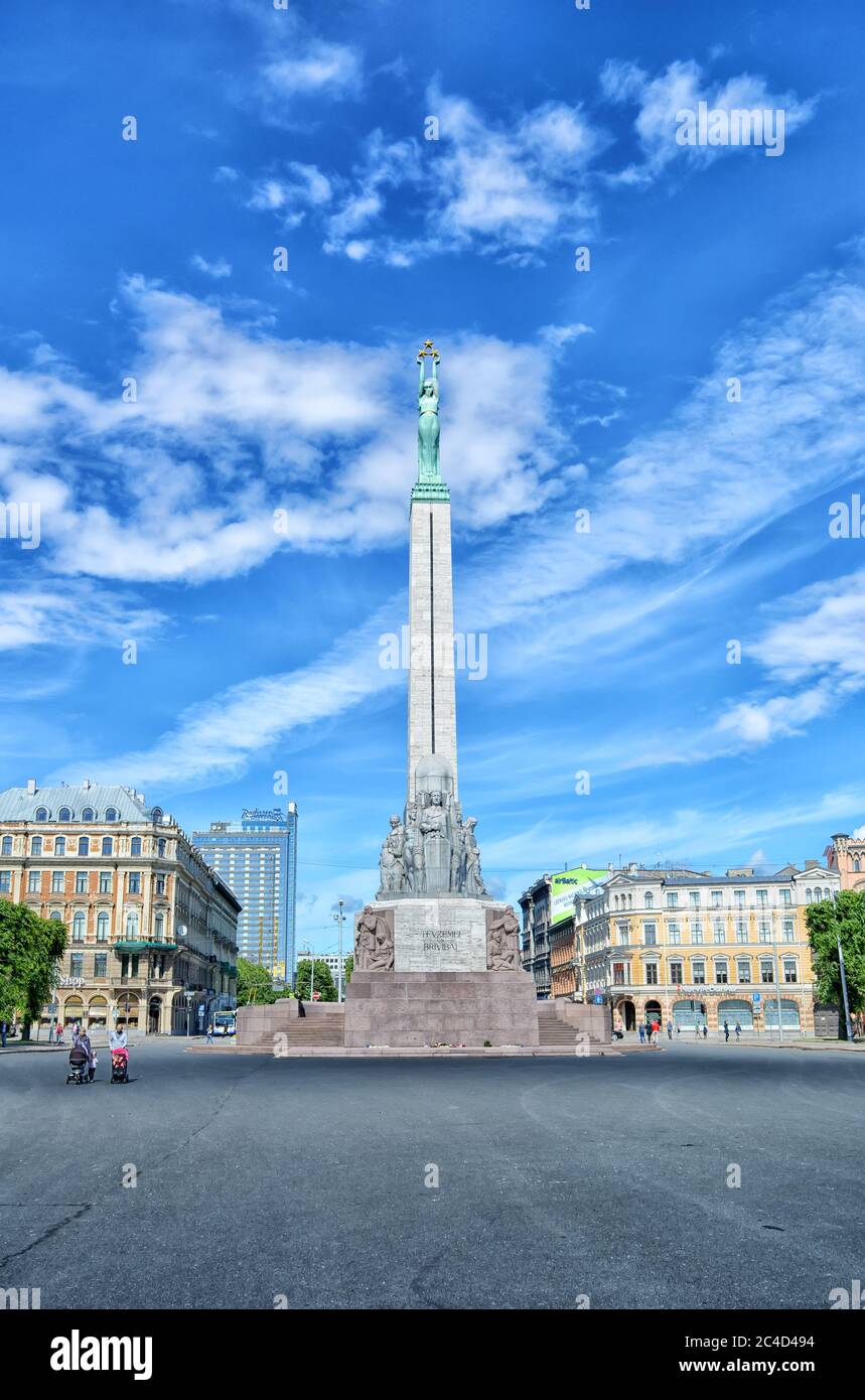 Freedom fighters statue hi-res stock photography and images - Alamy