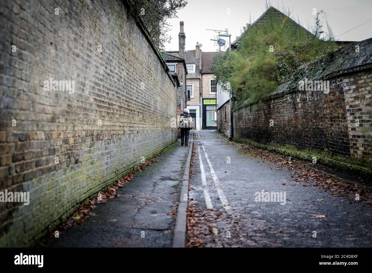 Alleyway man urban atmospheric hi-res stock photography and images - Alamy
