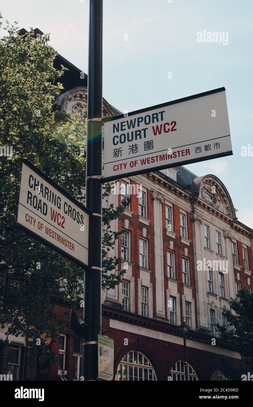 Road signs newport hi-res stock photography and images - Alamy