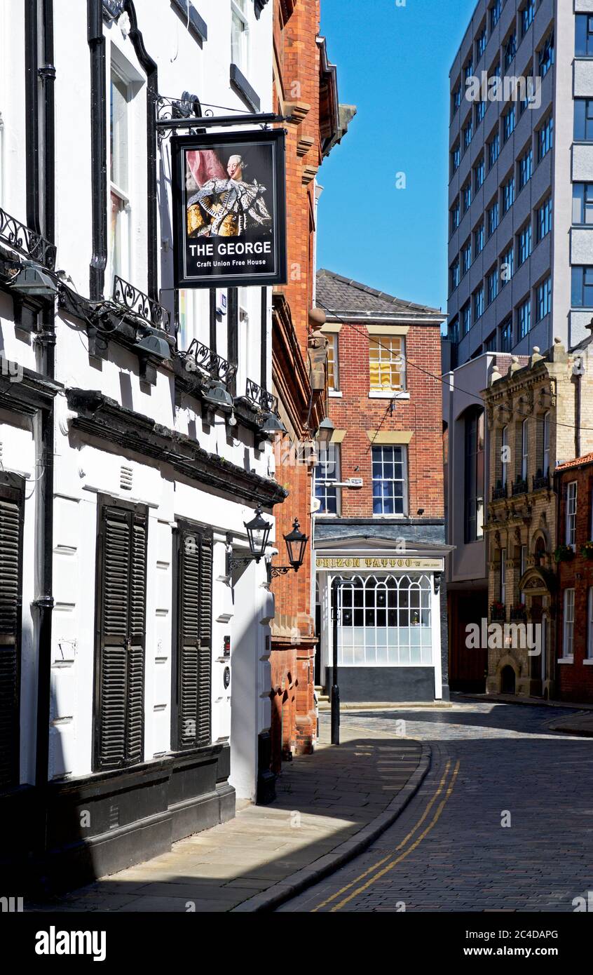 Hull old town pub hi-res stock photography and images - Alamy