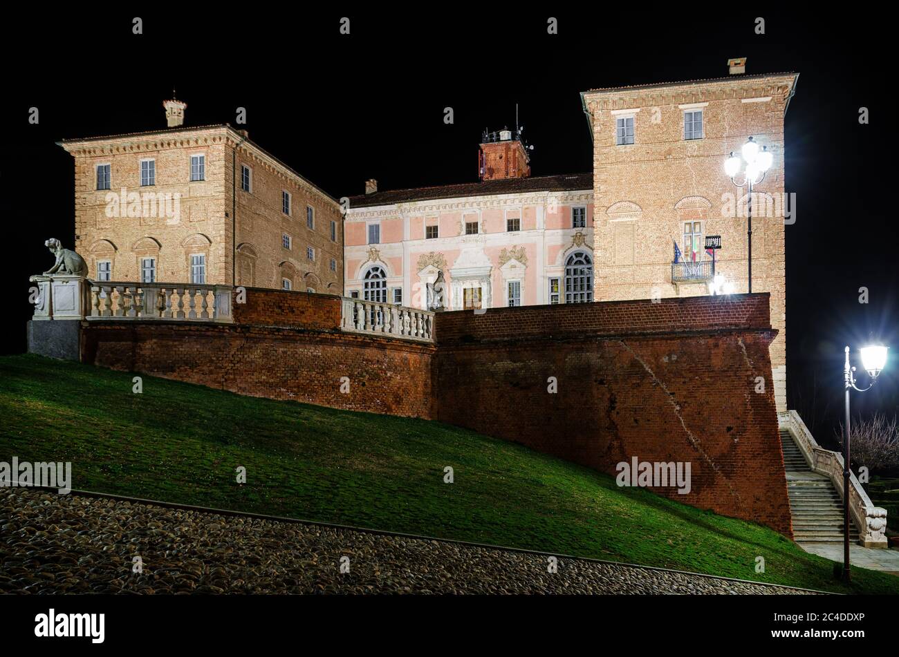 Govone castle hi-res stock photography and images - Alamy