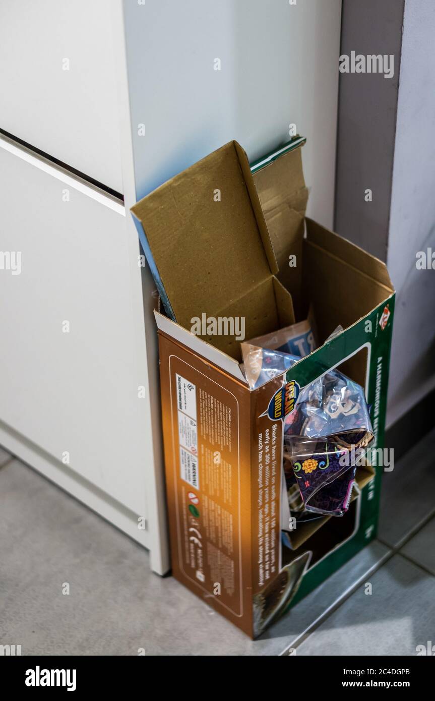 Toy box open empty hi-res stock photography and images - Alamy