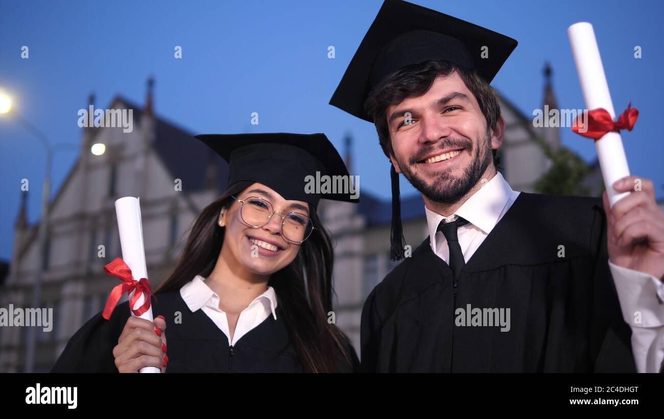 Highschool graduation day hi-res stock photography and images - Alamy