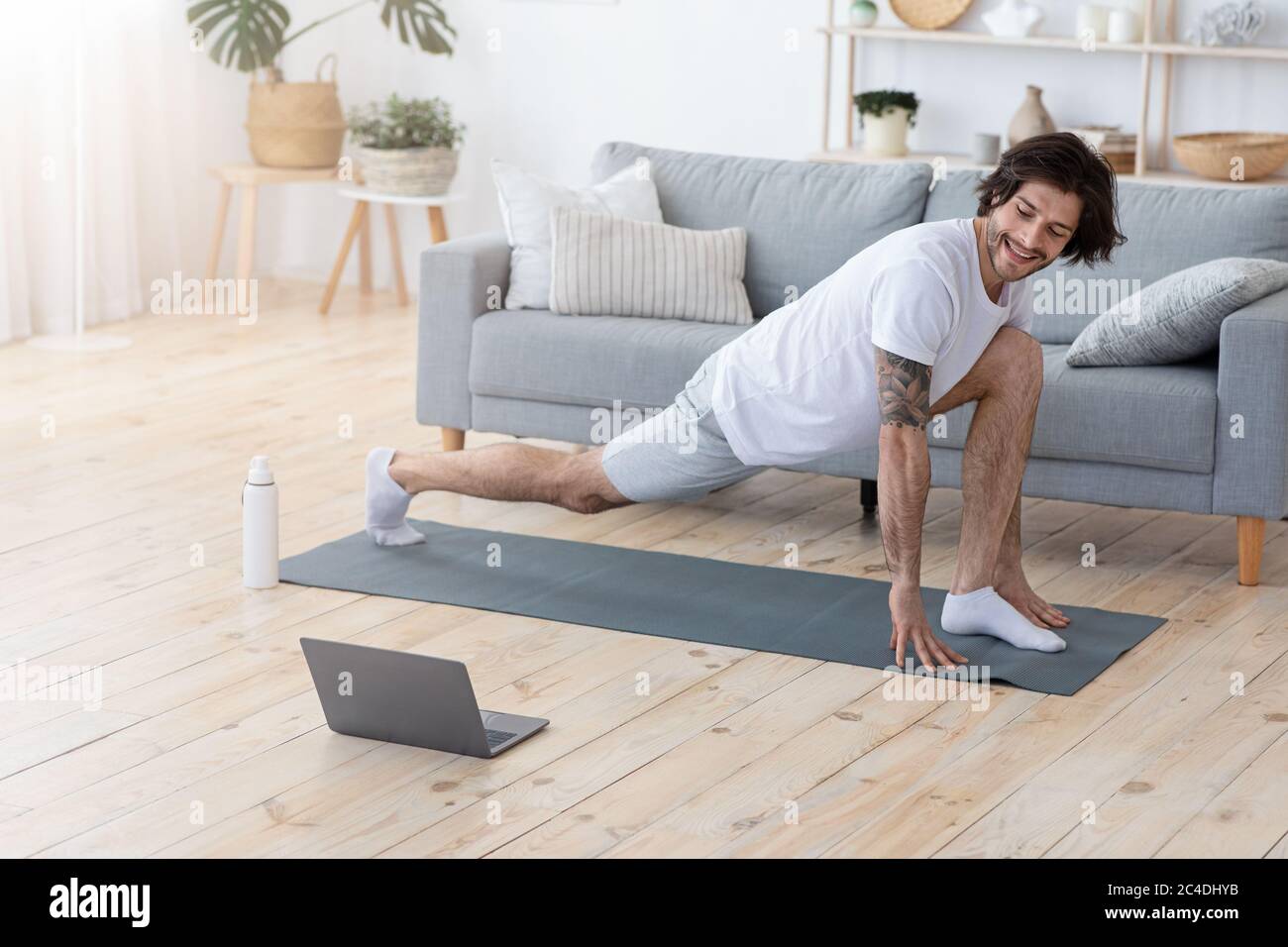 Exercise exercising workout hi-res stock photography and images - Alamy