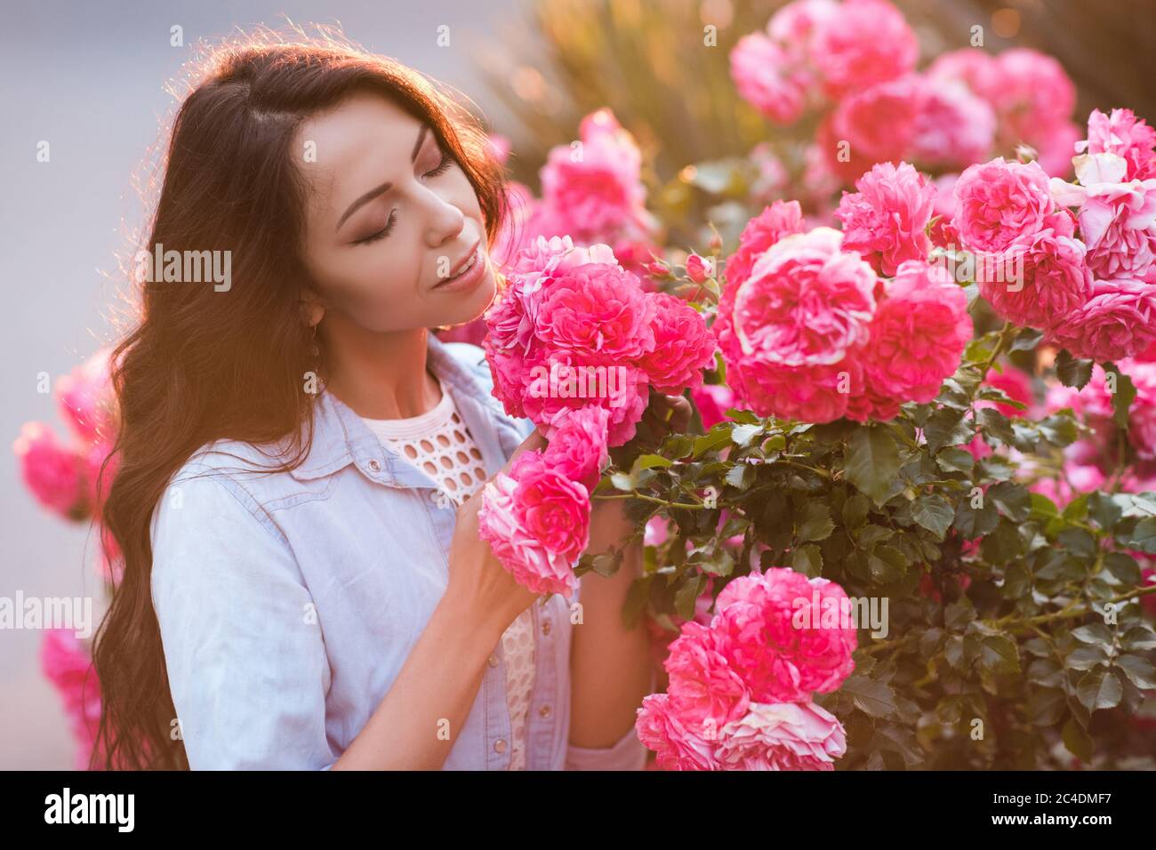 Pretty 20 year old woman hi-res stock photography and images - Alamy