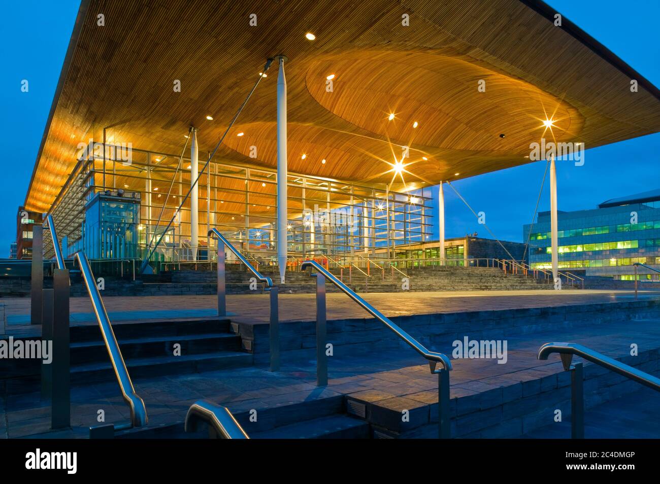 Senedd cardiff blue lights hi-res stock photography and images - Alamy