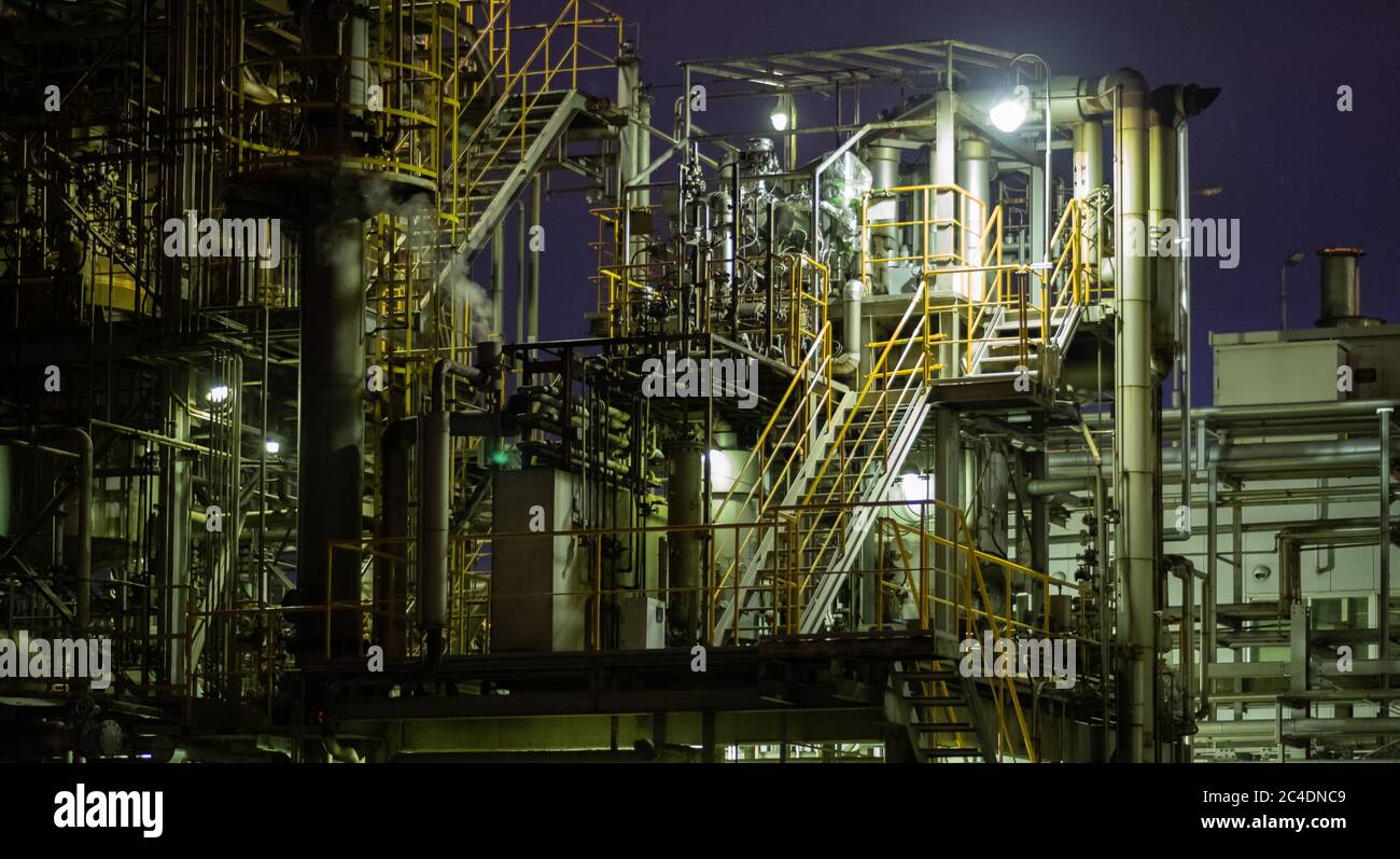 Illuminated factory in Kawasaki, Japan at night Stock Photo - Alamy
