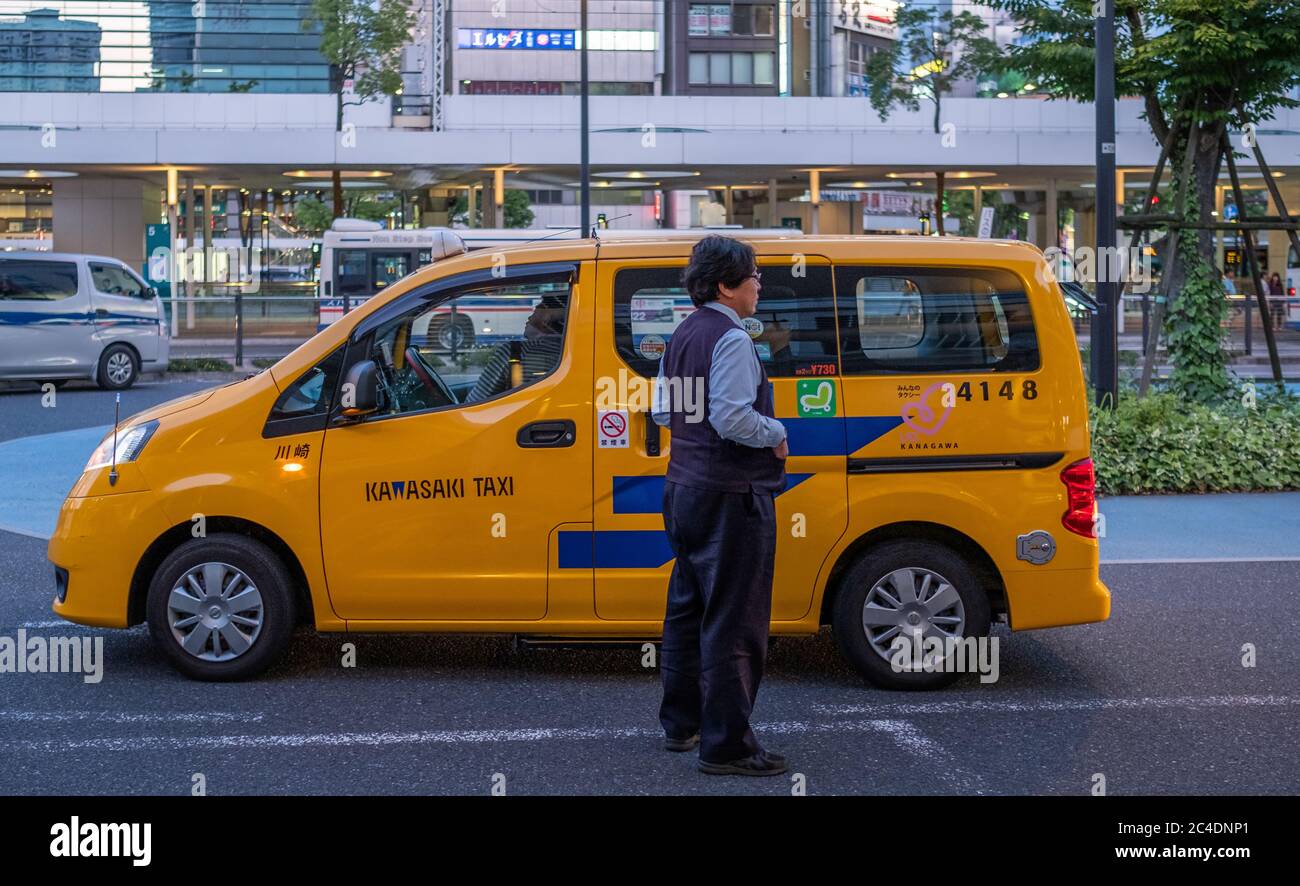 Japanese taxi driver hi-res stock photography and images - Alamy