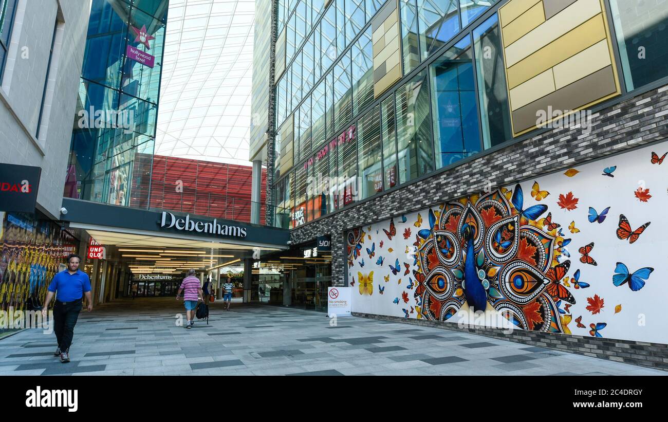 Intu watford shopping centre extension hi-res stock photography and ...