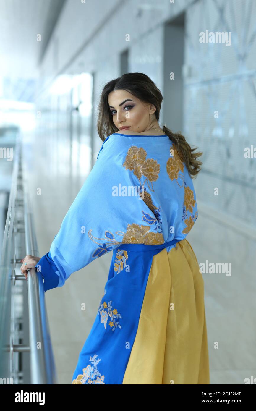Arab Women in Traditional arab Dress Stock Photo - Alamy