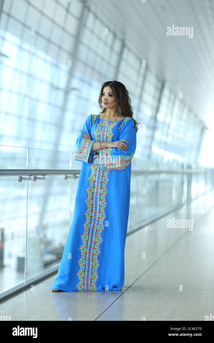 Arab Women in Traditional arab Dress Stock Photo - Alamy