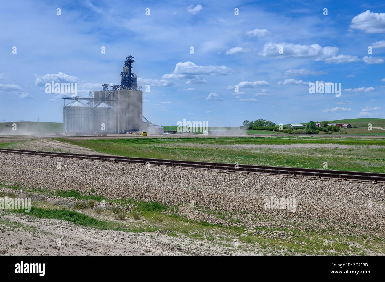 Inland grain terminal at Gull Lake, Saskatchewan, Canada Stock Photo ...