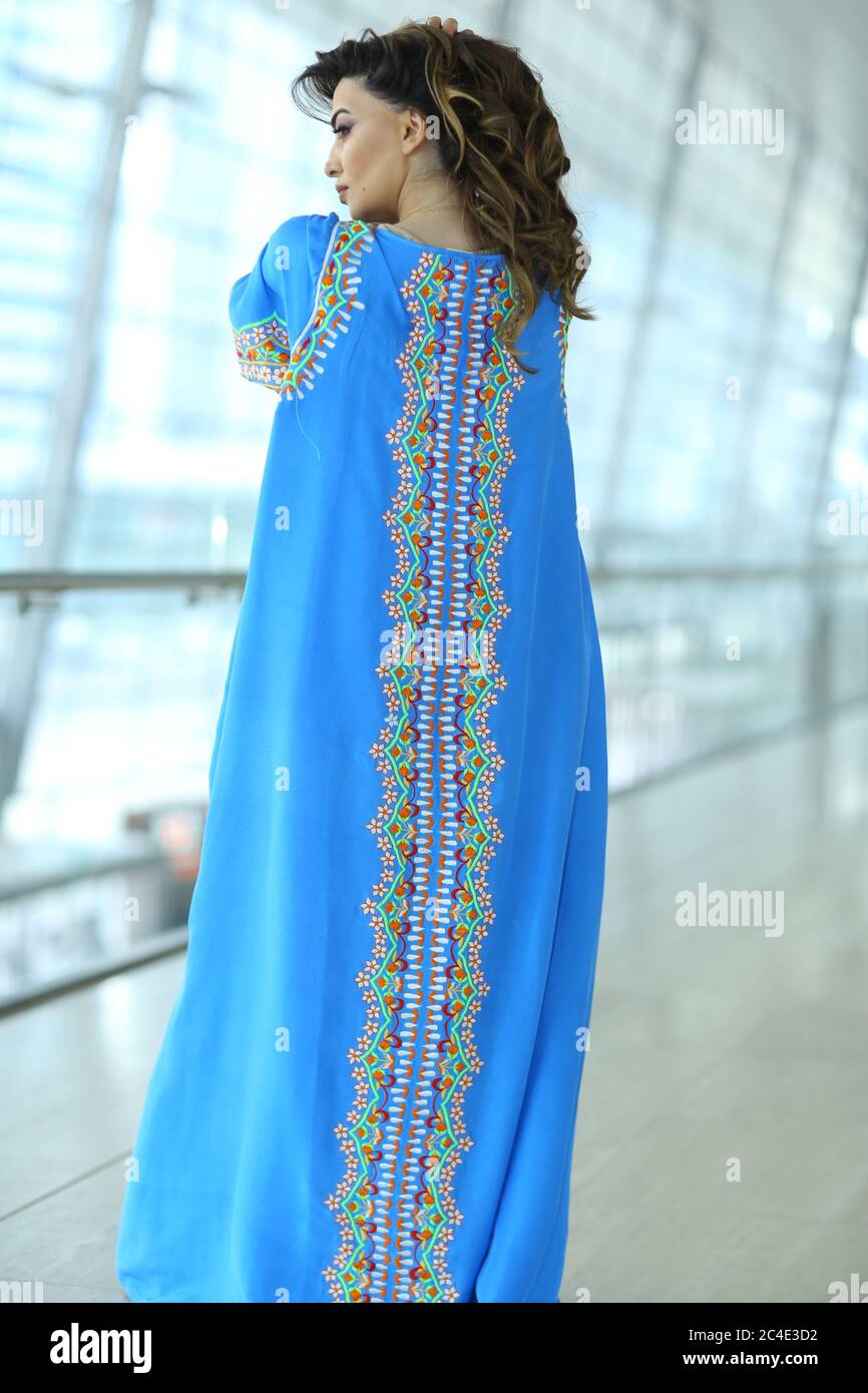 Arab Women in Traditional arab Dress Stock Photo - Alamy