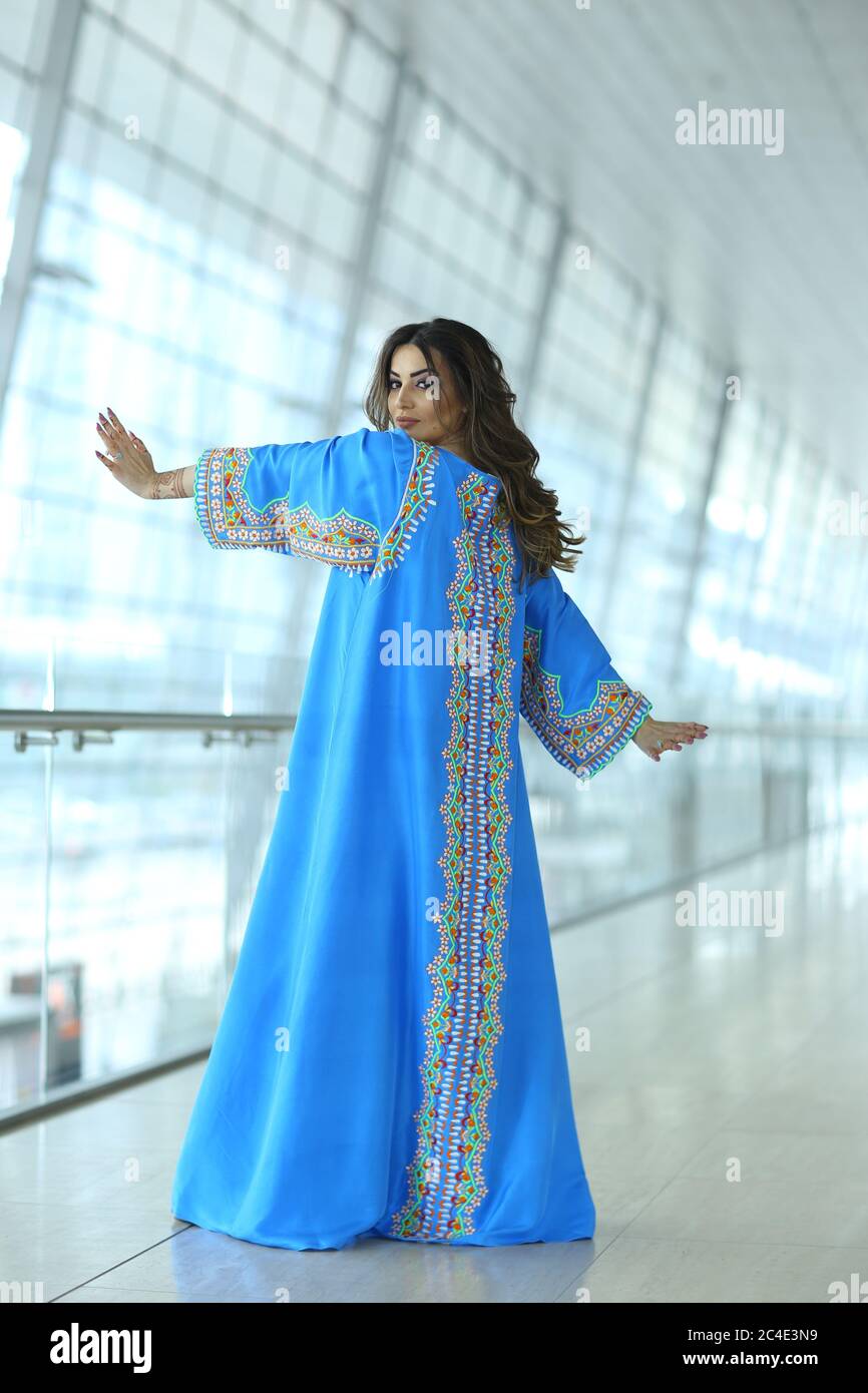 Arab Women in Traditional arab Dress Stock Photo - Alamy