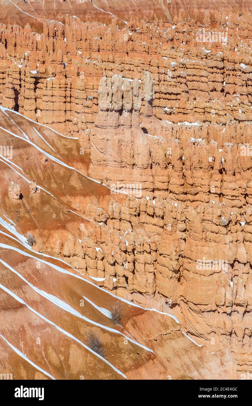 A full frame photograph of rock hoodoos at Inspiration Point, Bryce ...