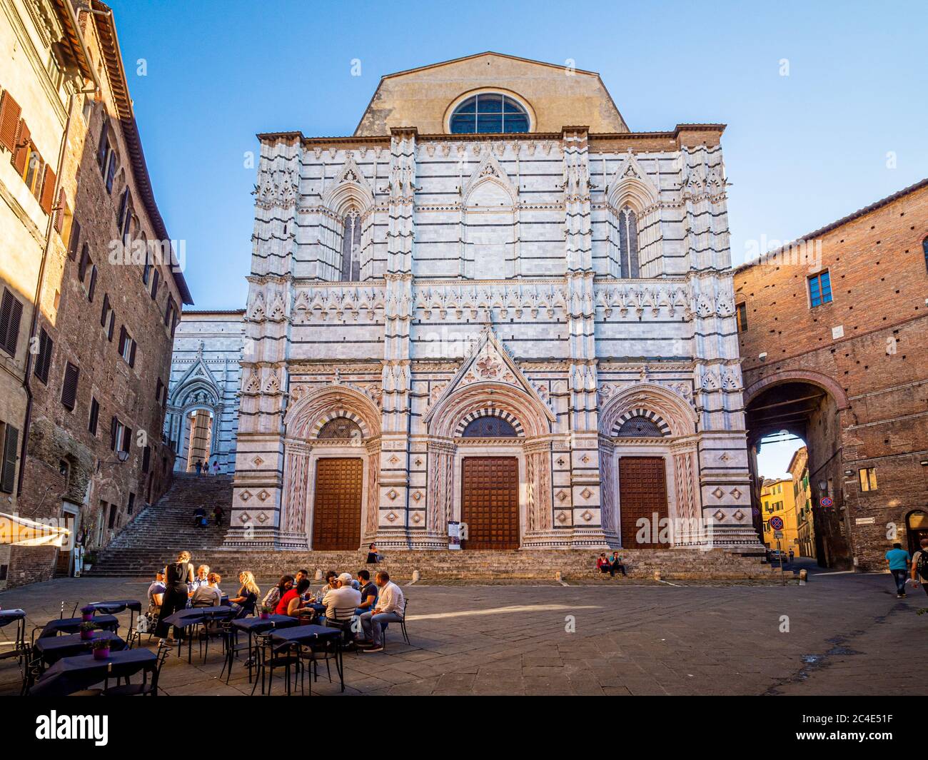 Pavement cafe in Piazza San Giovanni outside the cathedral bapistry ...