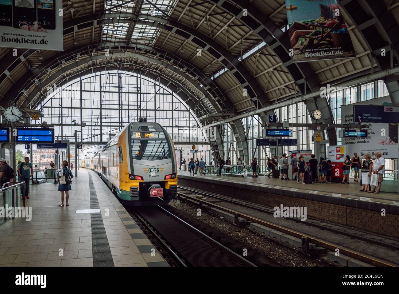 Double decker train hi-res stock photography and images - Alamy
