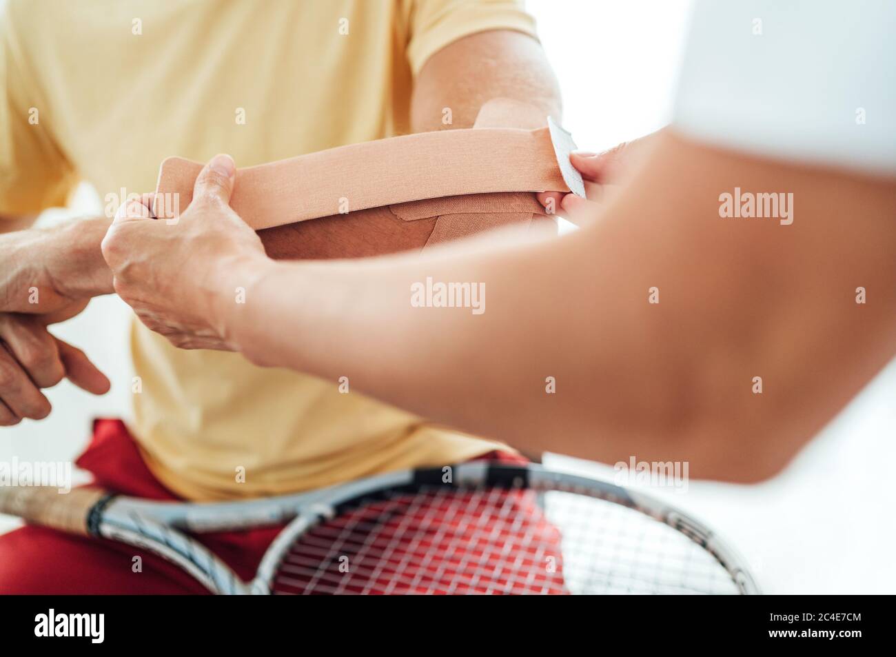 Tennis elbow hi-res stock photography and images - Alamy