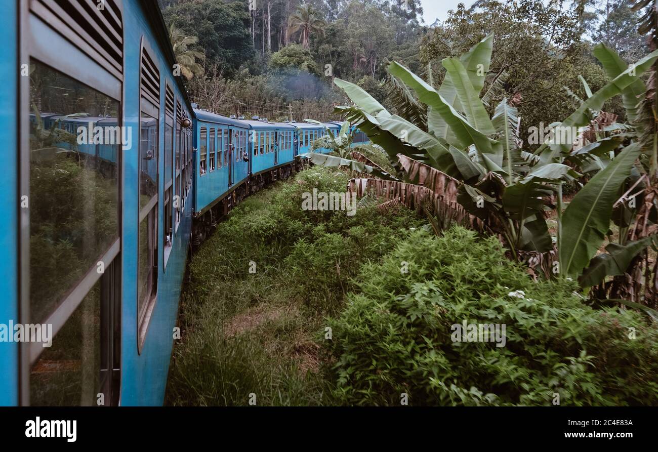 Famous and one of the most scenery railroad in the world - the route ...