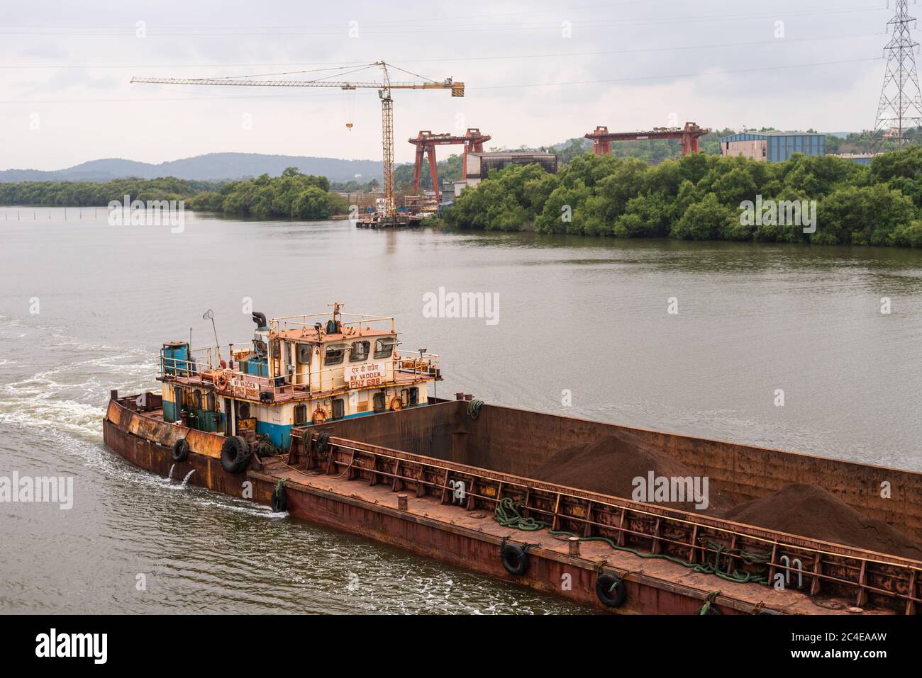 Iron ore barge hi-res stock photography and images - Alamy