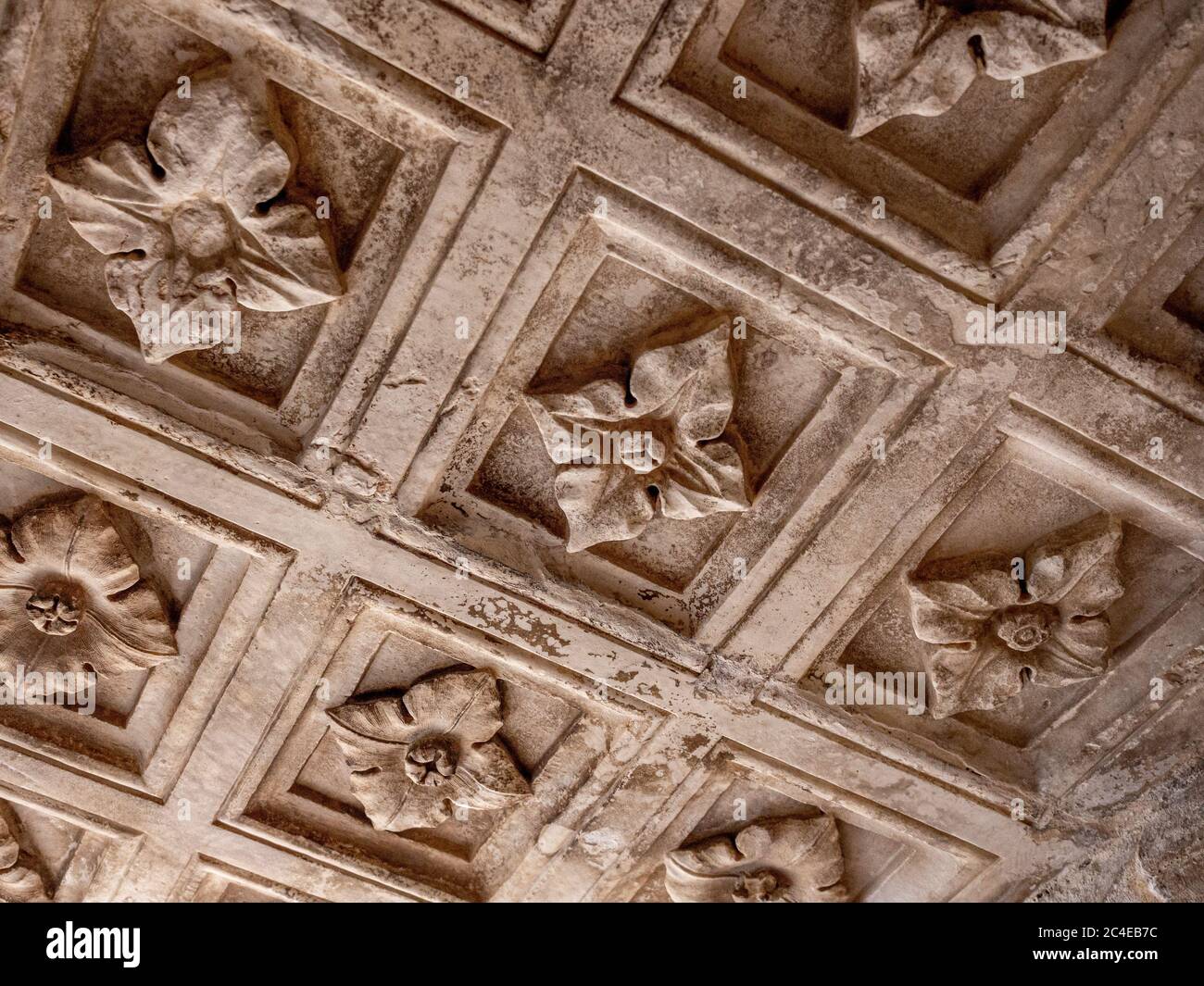 Coffered ceiling hi-res stock photography and images - Alamy