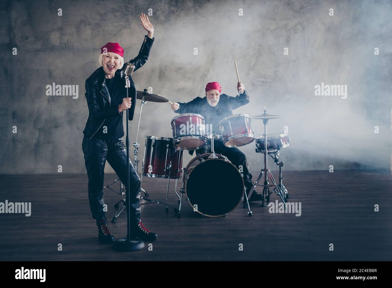 Man air drum hi-res stock photography and images - Alamy