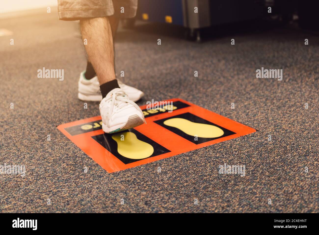 Tsa body scanner hi-res stock photography and images - Alamy